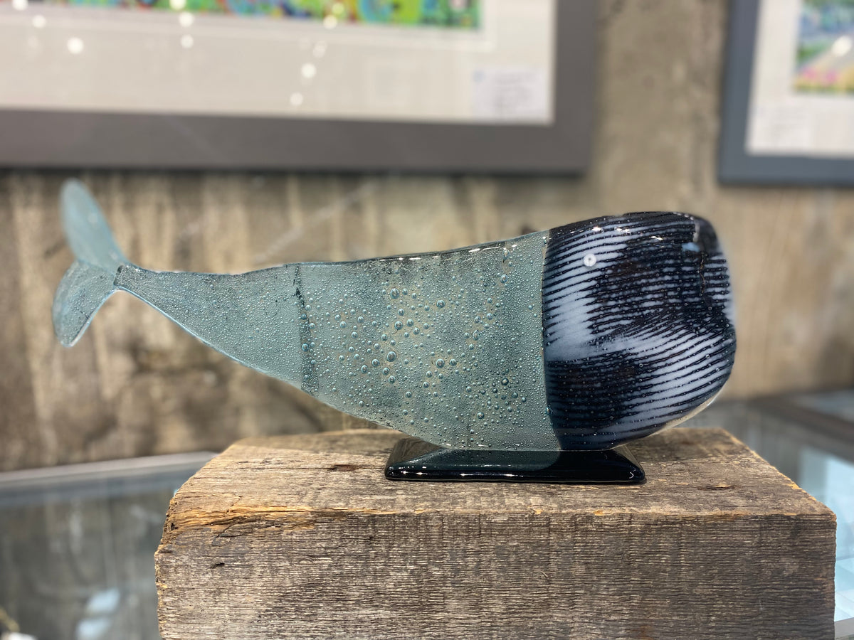Glass Whale large – Gower Gallery